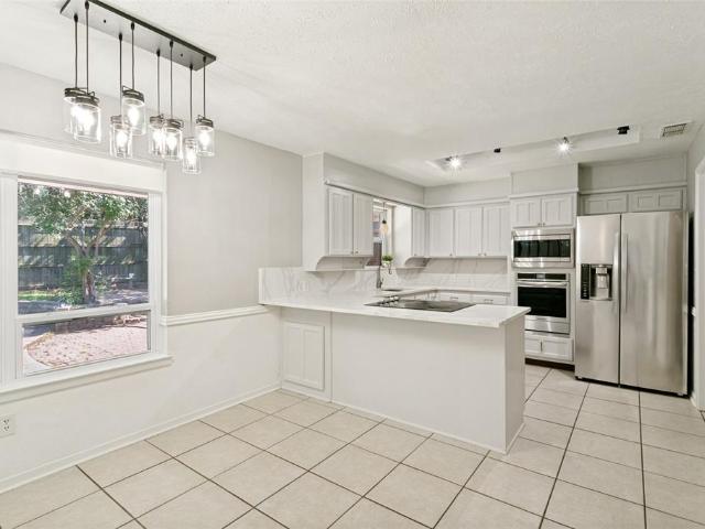 3012 Pin Oak Lane