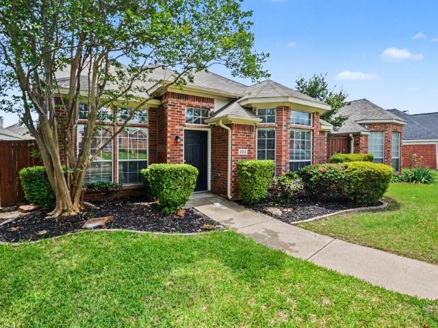 3012 Ridge Hollow Drive