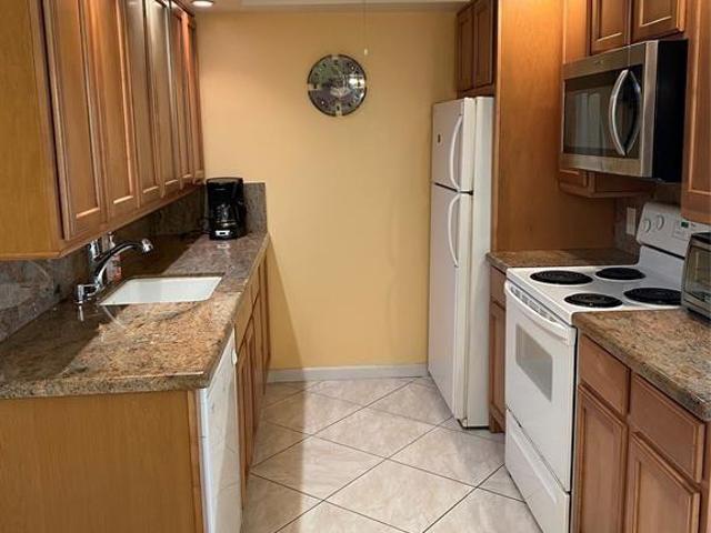 3012 Westbury F, Unit 3012, Deerfield Beach, FL 33442 | MLS #F10532 | Compass