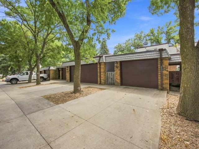 3012 10th St N Unit B12, Fargo, ND 58102