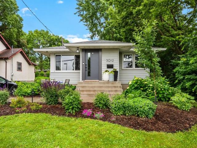 3012 33rd Ave NE, Saint Anthony, MN 55418
