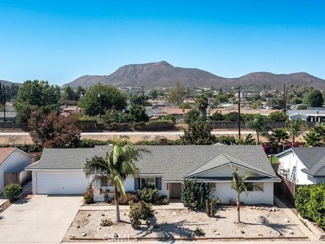 3013 Michael Dr, Newbury Park, CA 91320