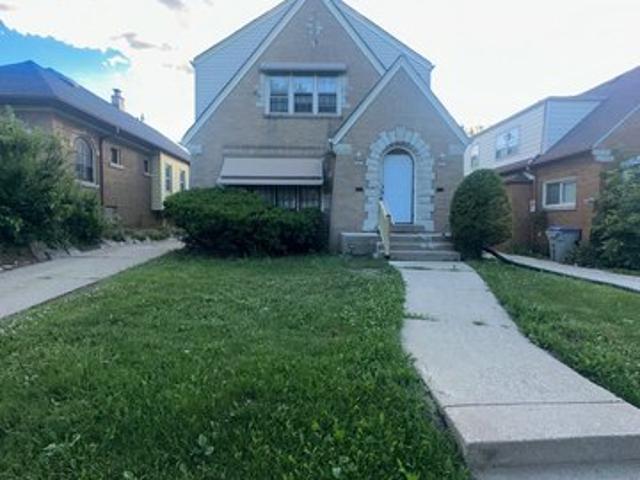 3013 N 60th St, Milwaukee, WI 53210