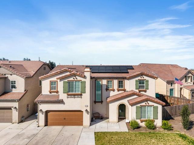 3013 N Dayton St, Visalia, CA 93291