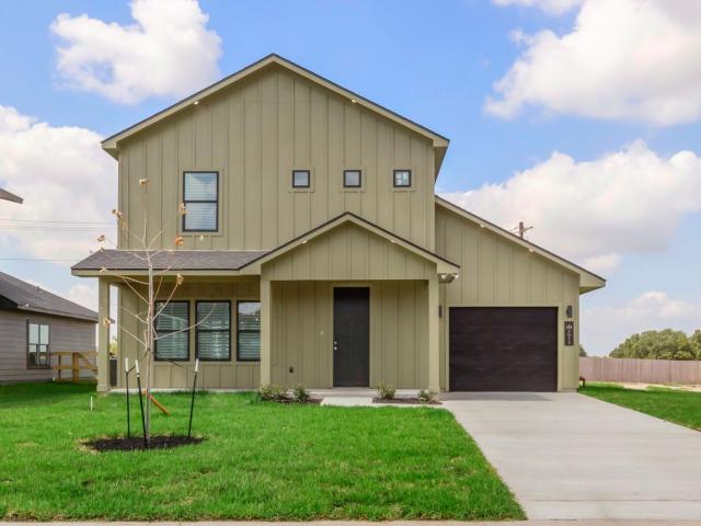 3013 Alpha Wolf Court