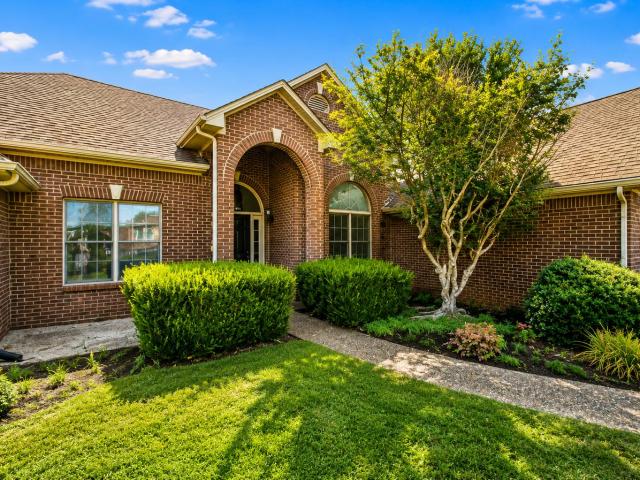 3013 Iroquois Trail