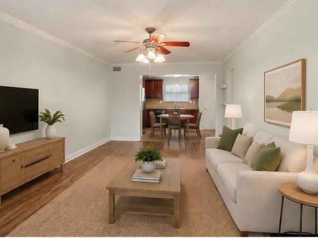 3013 Ridgelake Drive # 203