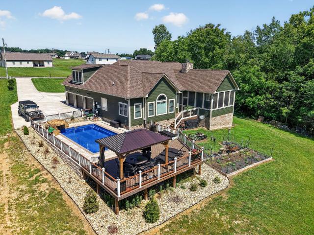 3013 Tulip Ln