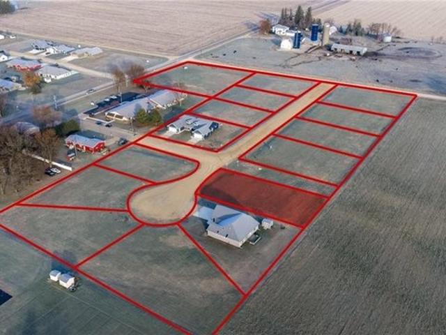 301 3rd St NW, Adams, MN 55909