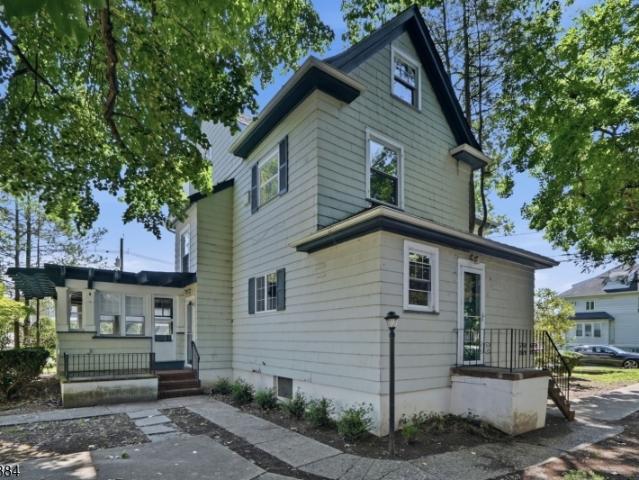 301 3Rd St