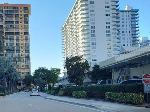 301 174th St #1406, Sunny Isles Beach, FL 33160