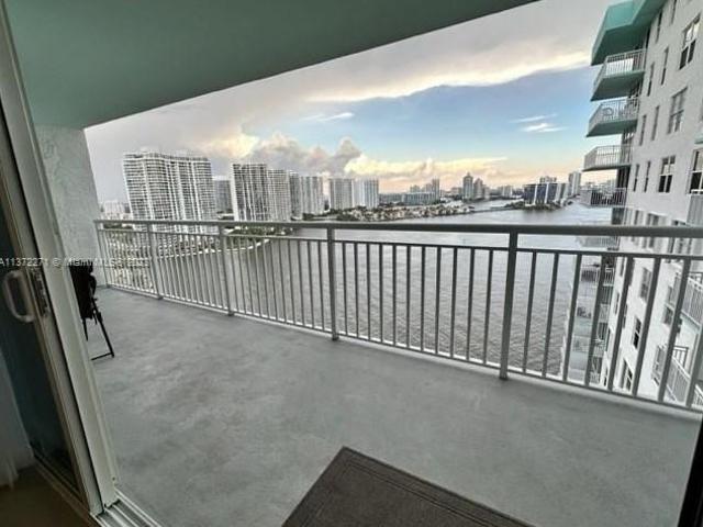 301 174th St #2101, Sunny Isles Beach, FL 33160