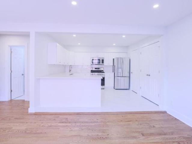 301 1st St #4 302, Hoboken, NJ 07030