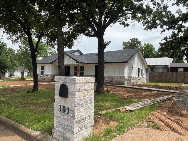 301 23rd St, Mineral Wells, TX 76067