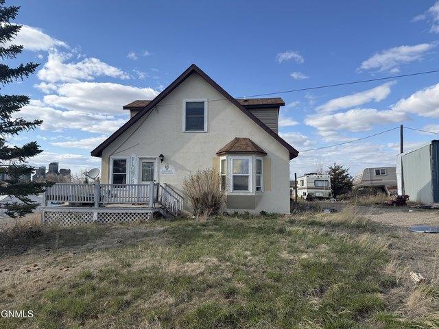 301 2nd Ave E, Westby, MT 59275