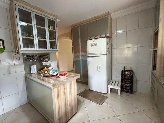 301,37 Área Útil Casa de Condomínio Alugar, 3 Dormitórios localizado em Retiro dos Lagos, Governador Valadares, Minas Gerais, 35055040 | Brasil
