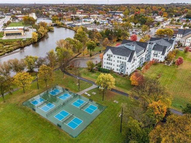 301 7th St W Unit 2103, Northfield, MN 55057