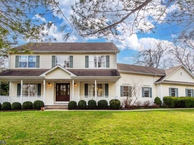 301 Cokesbury Rd, Clinton Township, NJ 08833