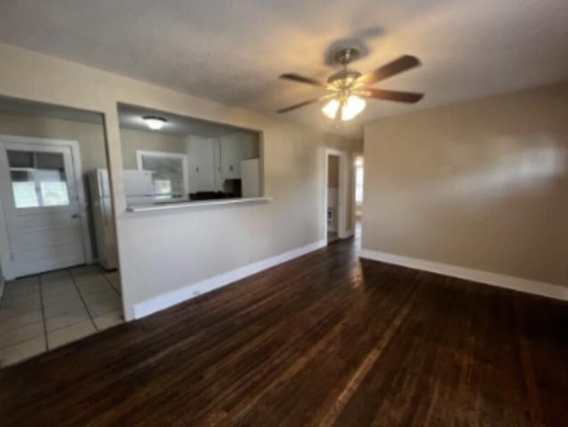 301 Cardinal St, San Marcos, TX 78666 | MLS #2050 | Compass