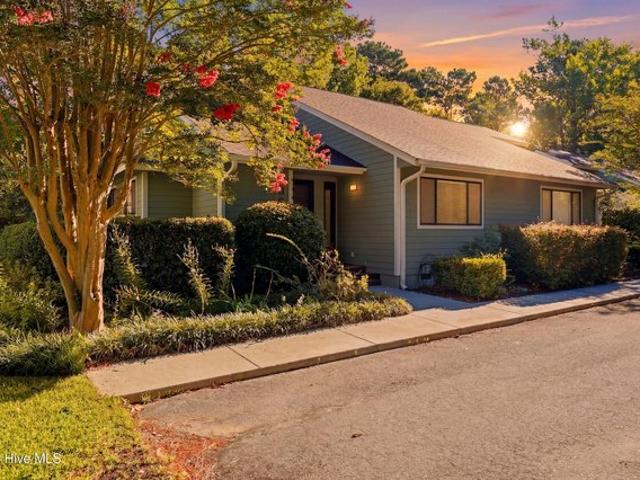 301 Crooked Creek Rd, Wilmington, NC 28409