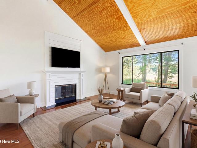 301 Crooked Creek Road