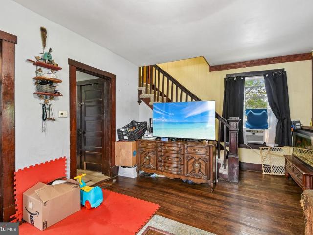 301 Custis Street