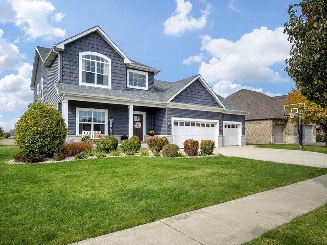 301 Arrowhead Dr, Minooka, IL 60447