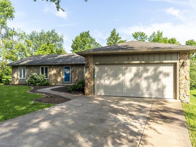 301 Atwood Dr, Lexington, KY 40515