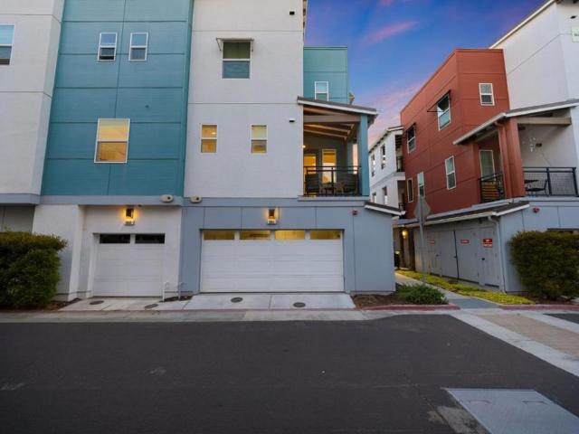 301 Baja Rose Street