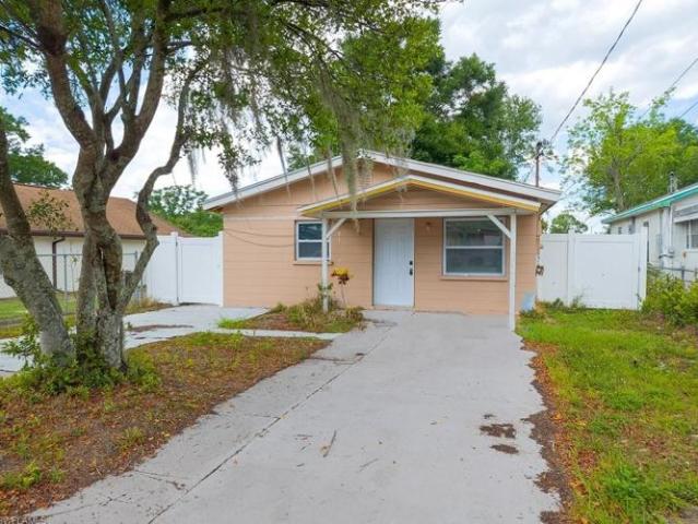301 Bassedena Cir N, Lakeland, FL 33805
