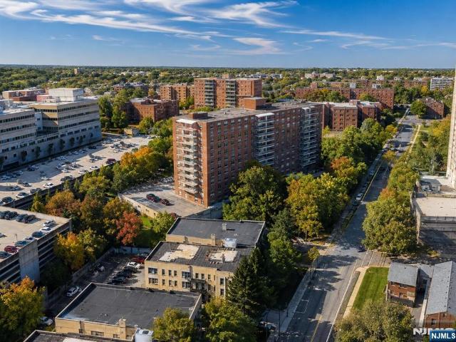 301 Beech Street # 11H