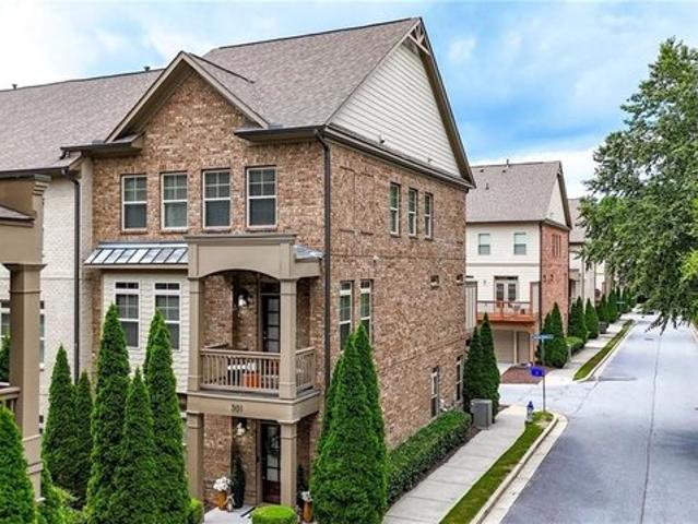301 Garland Woods Ct, Smyrna, GA 30080
