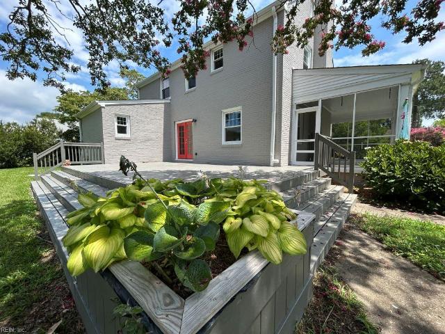 301 Grayson ST