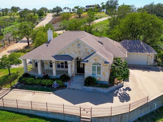 301 Dove Hvn, Sunrise Beach, TX 78643