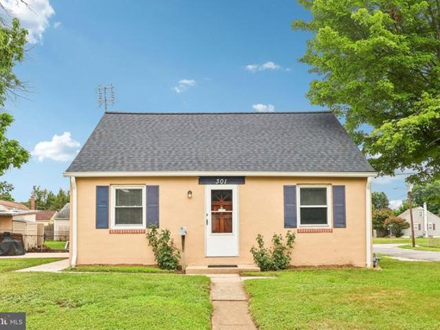 301 Decalb Ave, Wilmington, DE 19804