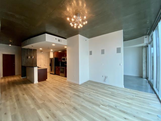 301 Demonbreun St # 713