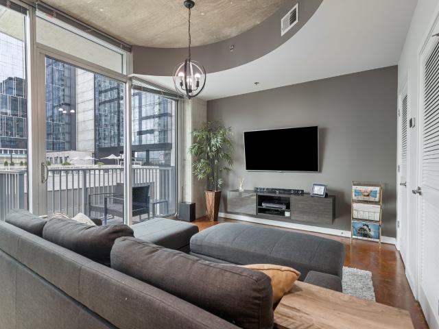 301 Demonbreun St # 908