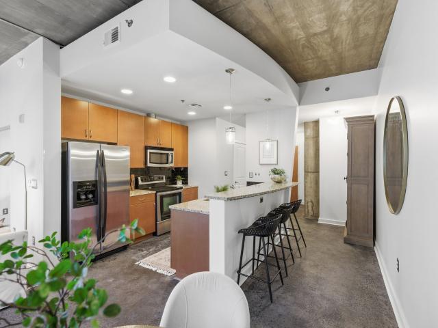 301 Demonbreun St # 1418