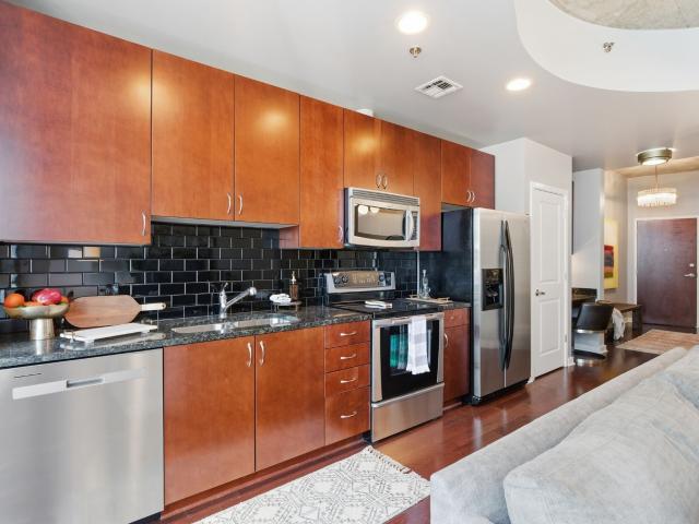 301 Demonbreun St, Unit 907, Nashville, TN 37201 | MLS #3299
