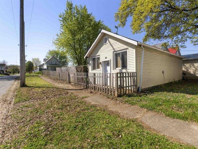 301 Division St, Huntington, WV 25702