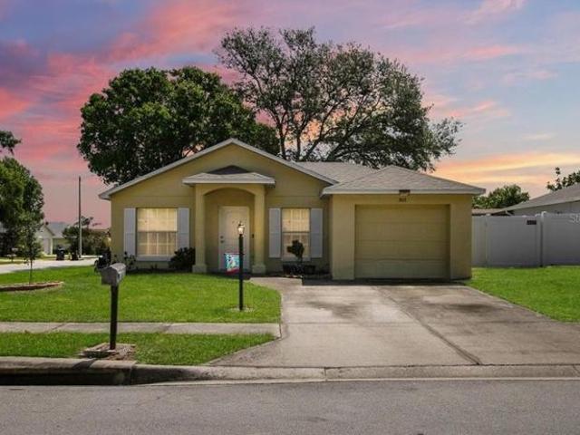 301 Diamond Ridge Blvd, Auburndale, FL 33823