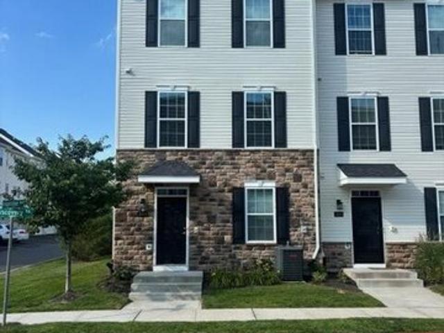 301 Discovery Rd, Brick, NJ 08723