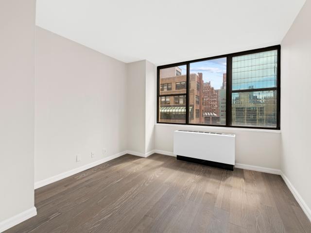 301 E 45th Street 20C