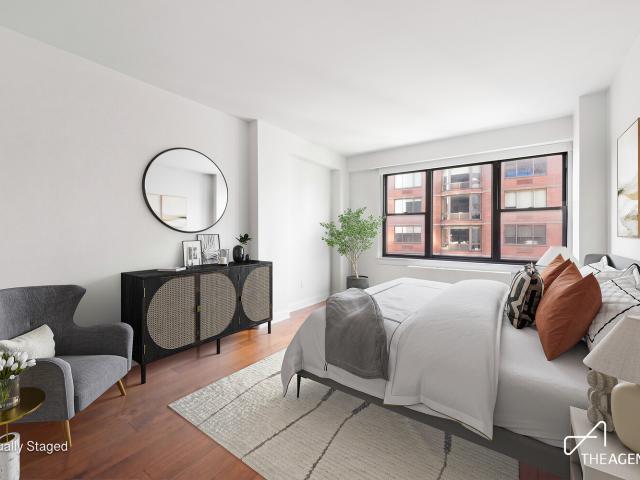 301 E 64TH Street 15B
