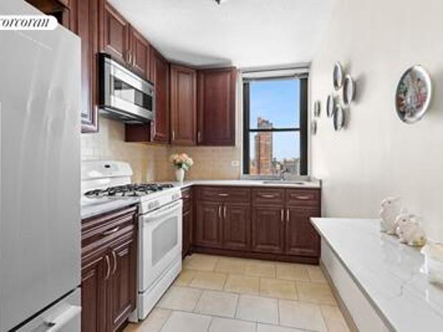 301 E 87TH Street 20F