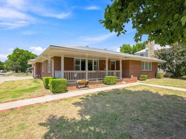 301 E 13th St, Wellington, KS 67152