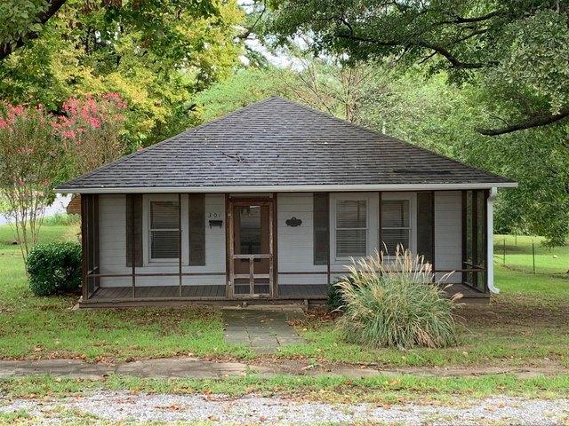 301 E Ada Ave, Wilburton, OK 74578