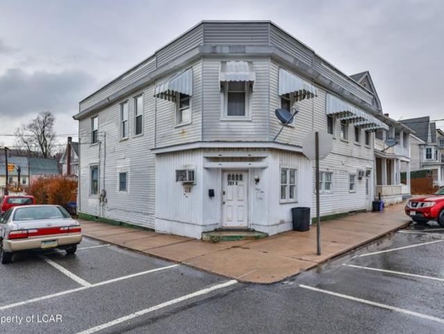 301 E Bertsch St, Lansford, PA 18232