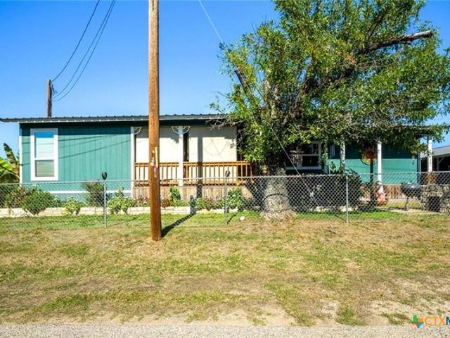 301 E Castlebriar Dr, Granite Shoals, TX 78654