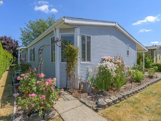 301 E Columbia Dr Unit 75, Newberg, OR 97132